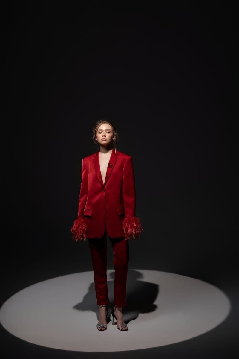 RED KELLY TAFFETA FEATHER SUIT JACKET | CULT MIA | 21Six