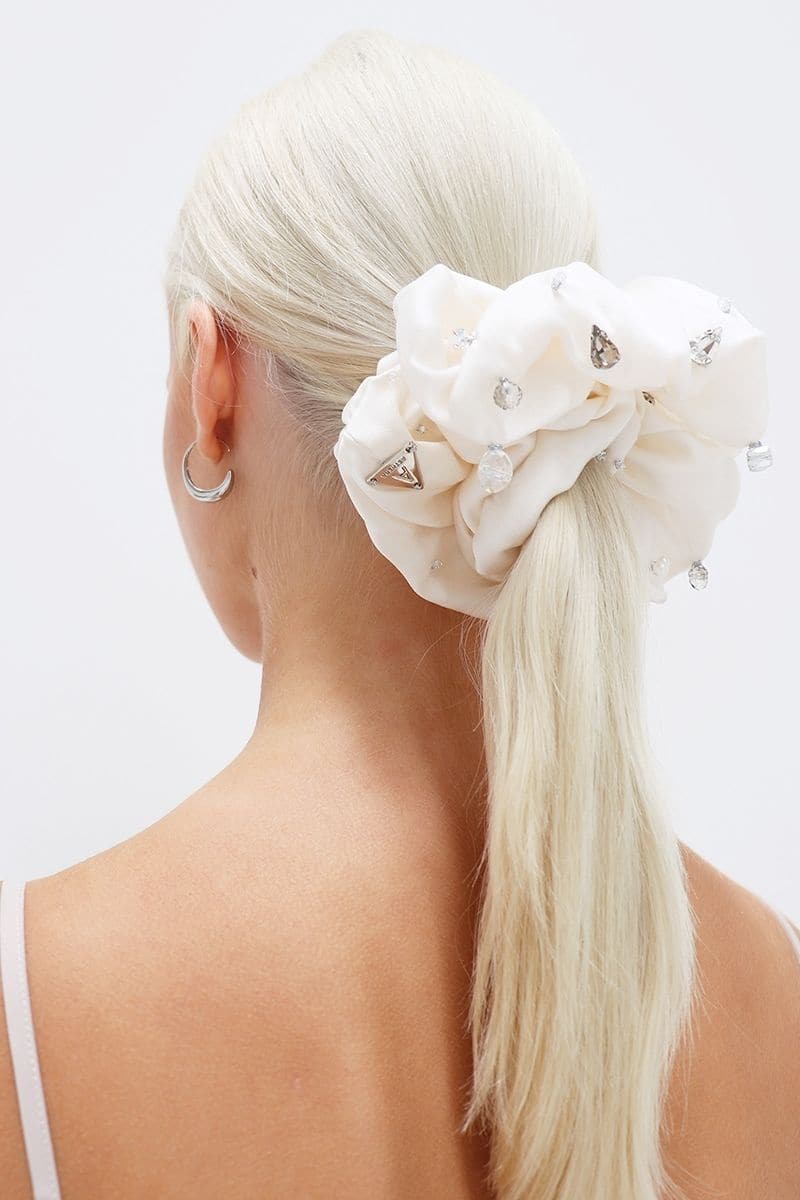 HARLOW EMBELLISHED OVERSIZED SILK SCRUNCHIE SET | CULT MIA | Aethera